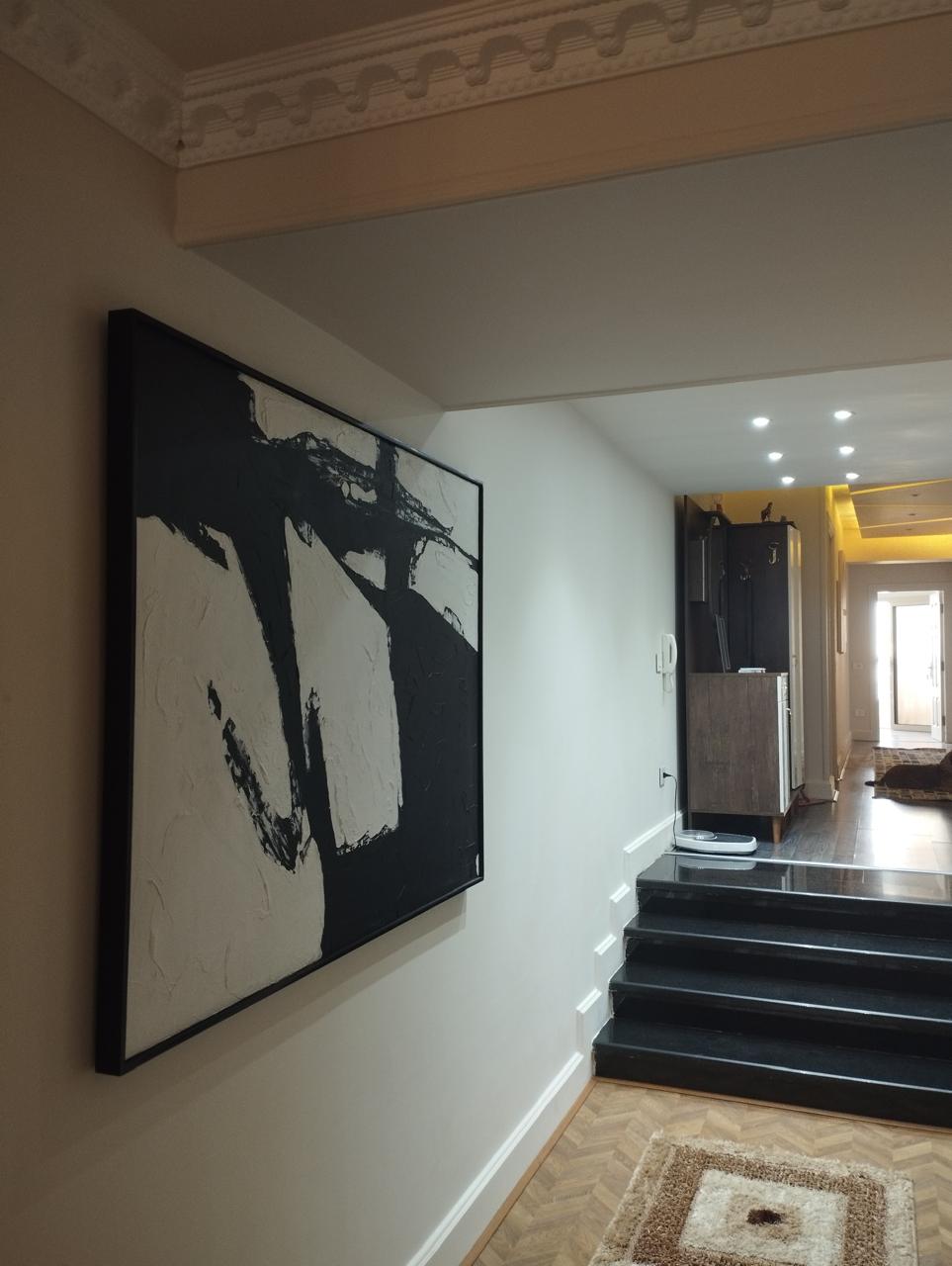 Bold Monochrome Flow – Modern Abstract Art - ARTIQUE Gallery